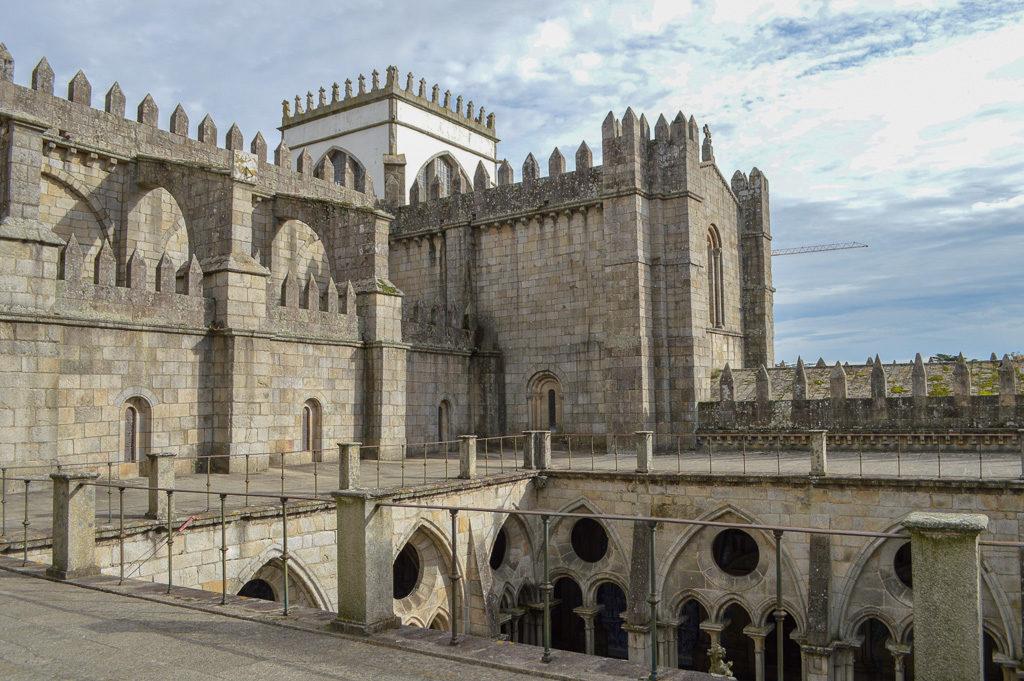 Porto medieval: A Catedral da Sé e seus arredores – MochiLou